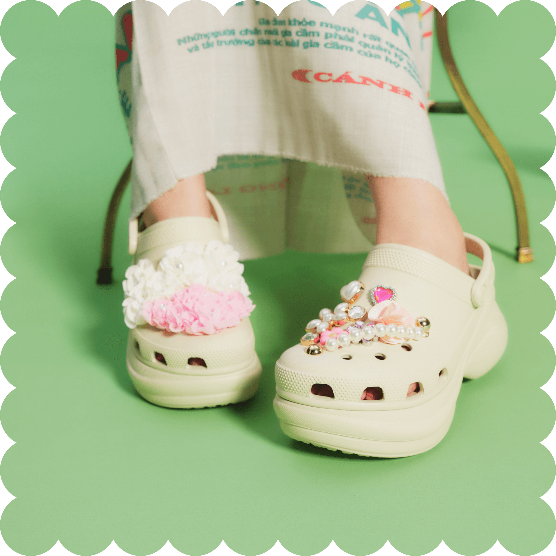 クロックス × 仲里依紗｜秋冬のとある日常を彩るスタイル｜Crocs公式